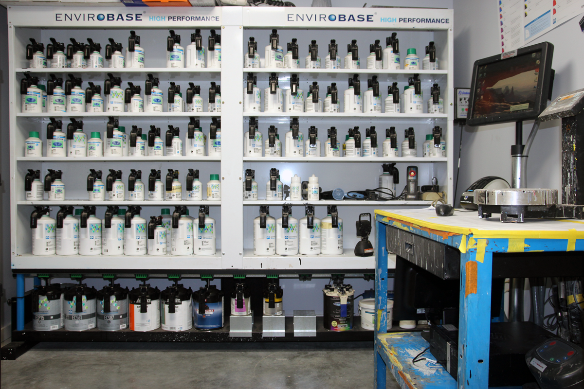 Robert's Auto Body and Sales